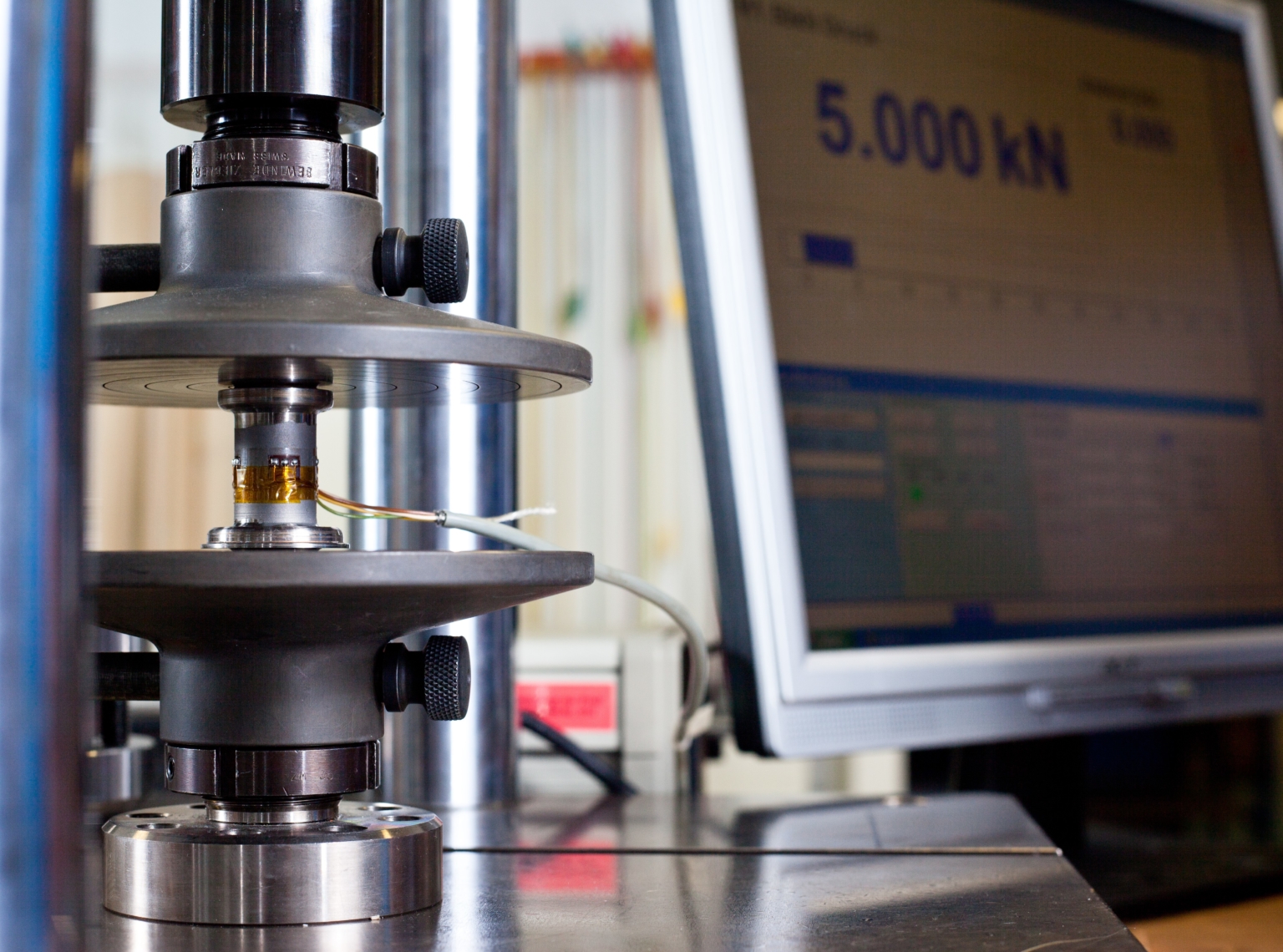 Über uns - X-SENSORS: Sensor-Technologie - Sensorik, Messtechnik